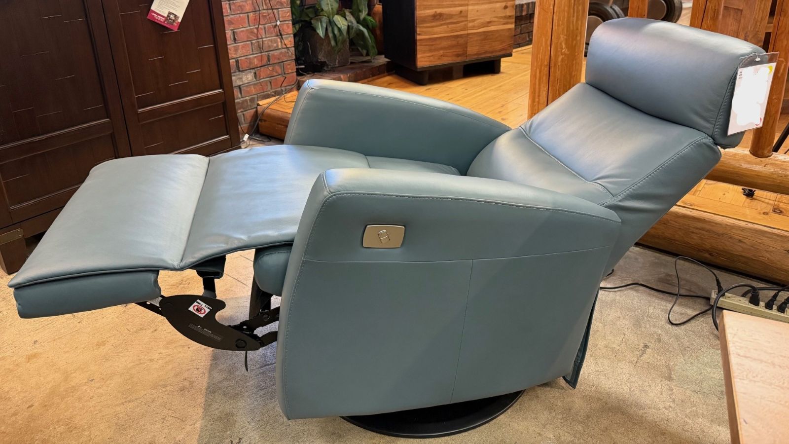 Ocean Power Glide Locker Recliner | Old Cannery Furniture